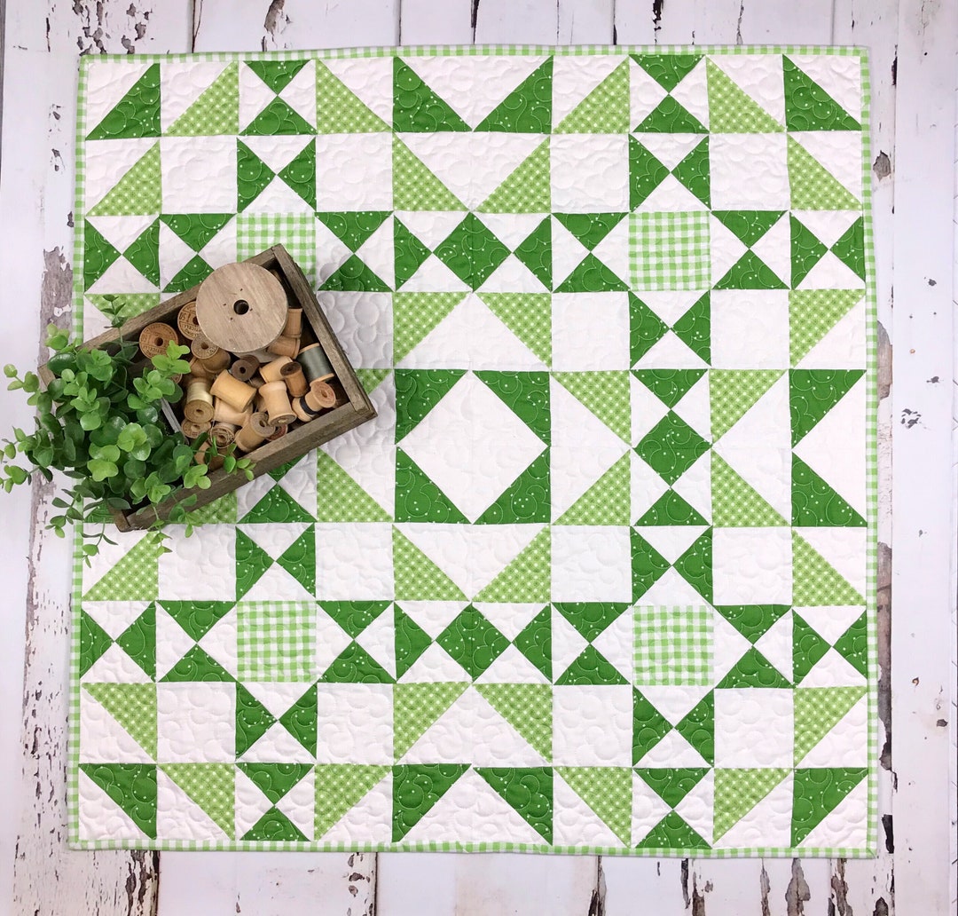 Lucky Charm Table Topper - PDF Pattern - Etsy