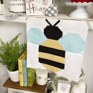 Bee Humble Table Runner Pattern - PDF Pattern - Etsy