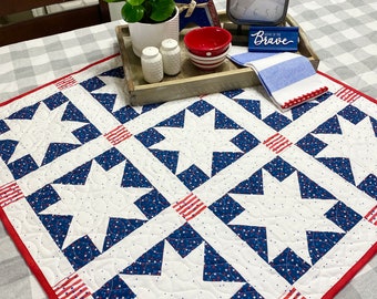 Buzzworthy Table Topper PDF Pattern - Etsy