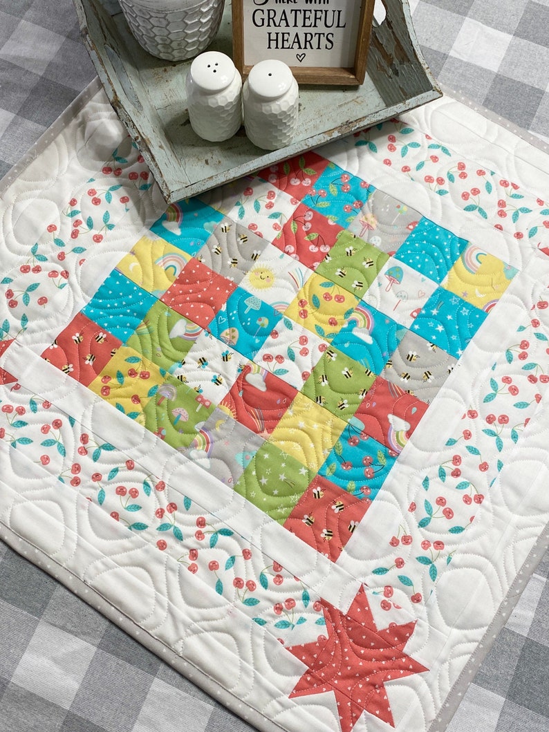 Sunshiny Day Table Topper - PDF Pattern - Etsy