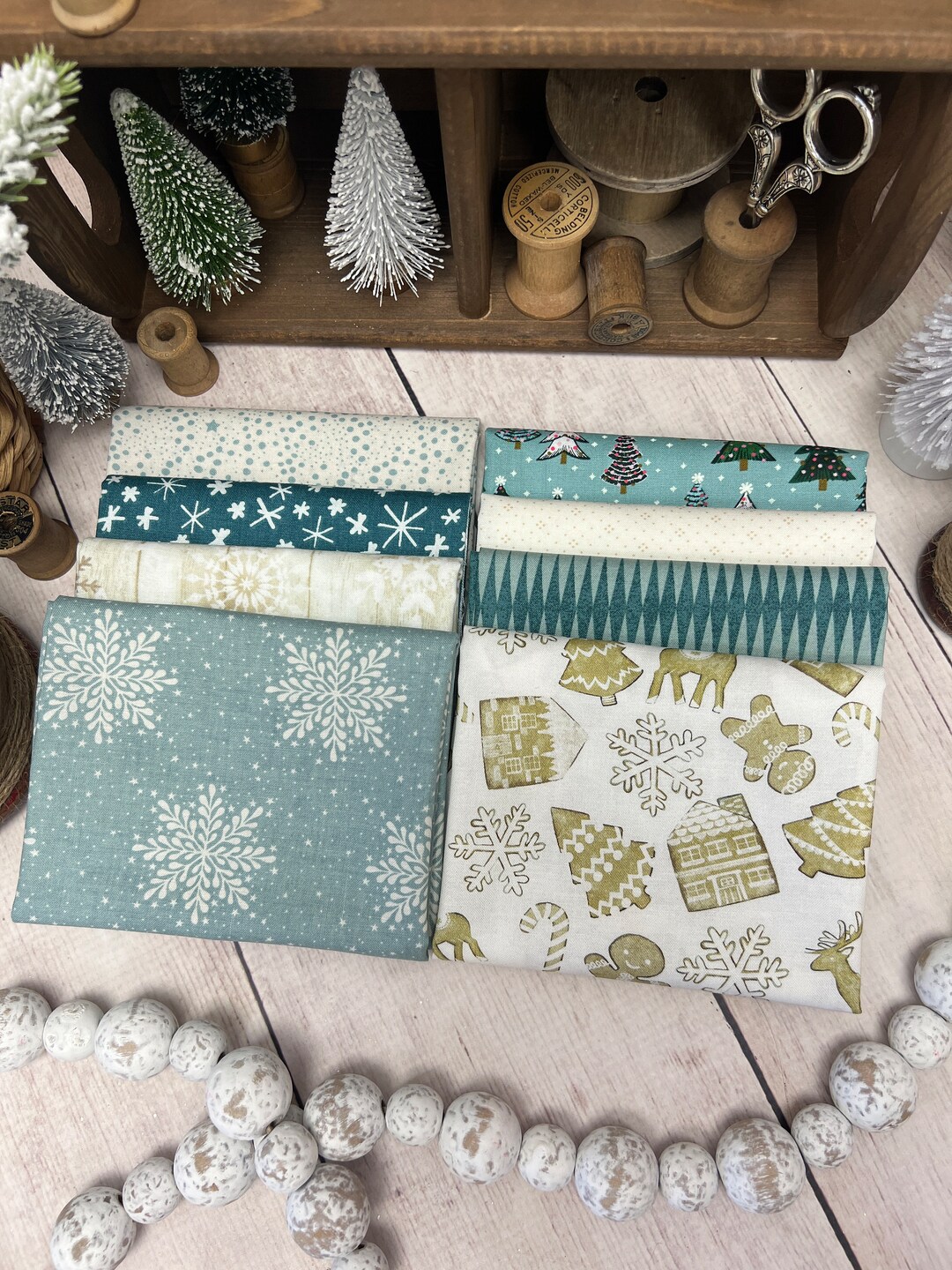 Winter Christmas Bundle 8 Fat Quarters Curated by Primrose Cottage FQB ...