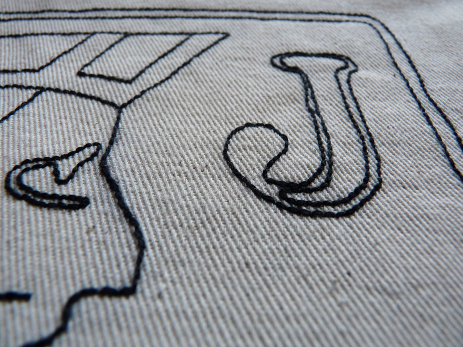 Embroidered Pennant Embroidered Poster Twin Peaks : the | Etsy