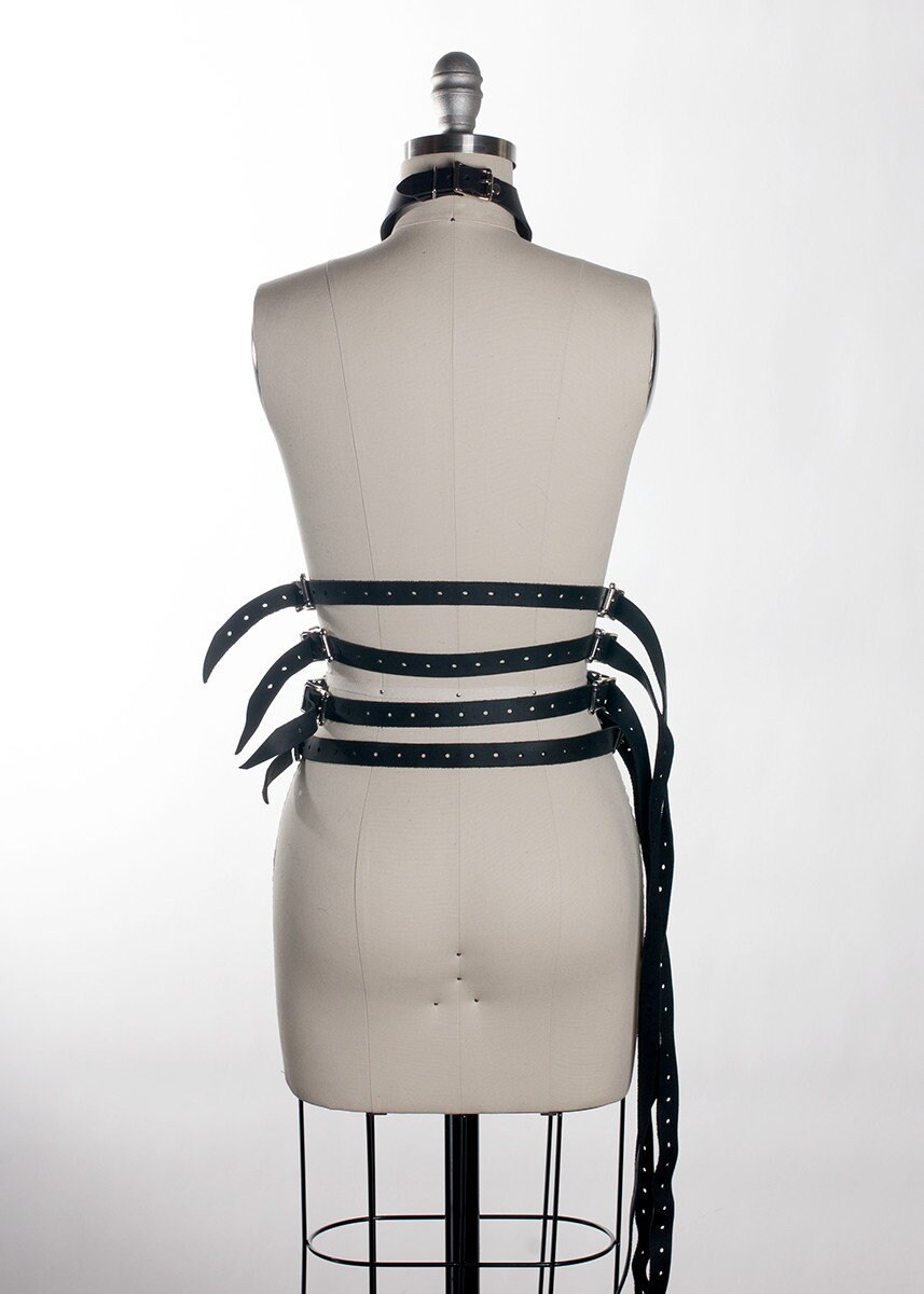 ARACHNID HARNESS BELT - Dramatic Draped Belt - Detachable Collar ...