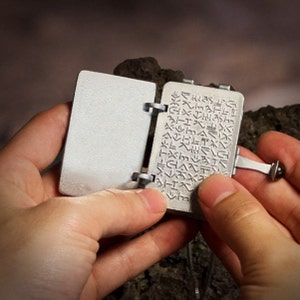 Enemy Mine Drac "talman" Alien Bible - Movie Prop Replica - Etsy