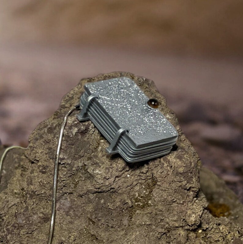 Enemy Mine Drac talman Alien Bible Movie Prop - Etsy