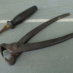 Vintage Cobbler Tools, Antique Cobblers Pliers Cutters and Cobbler ...