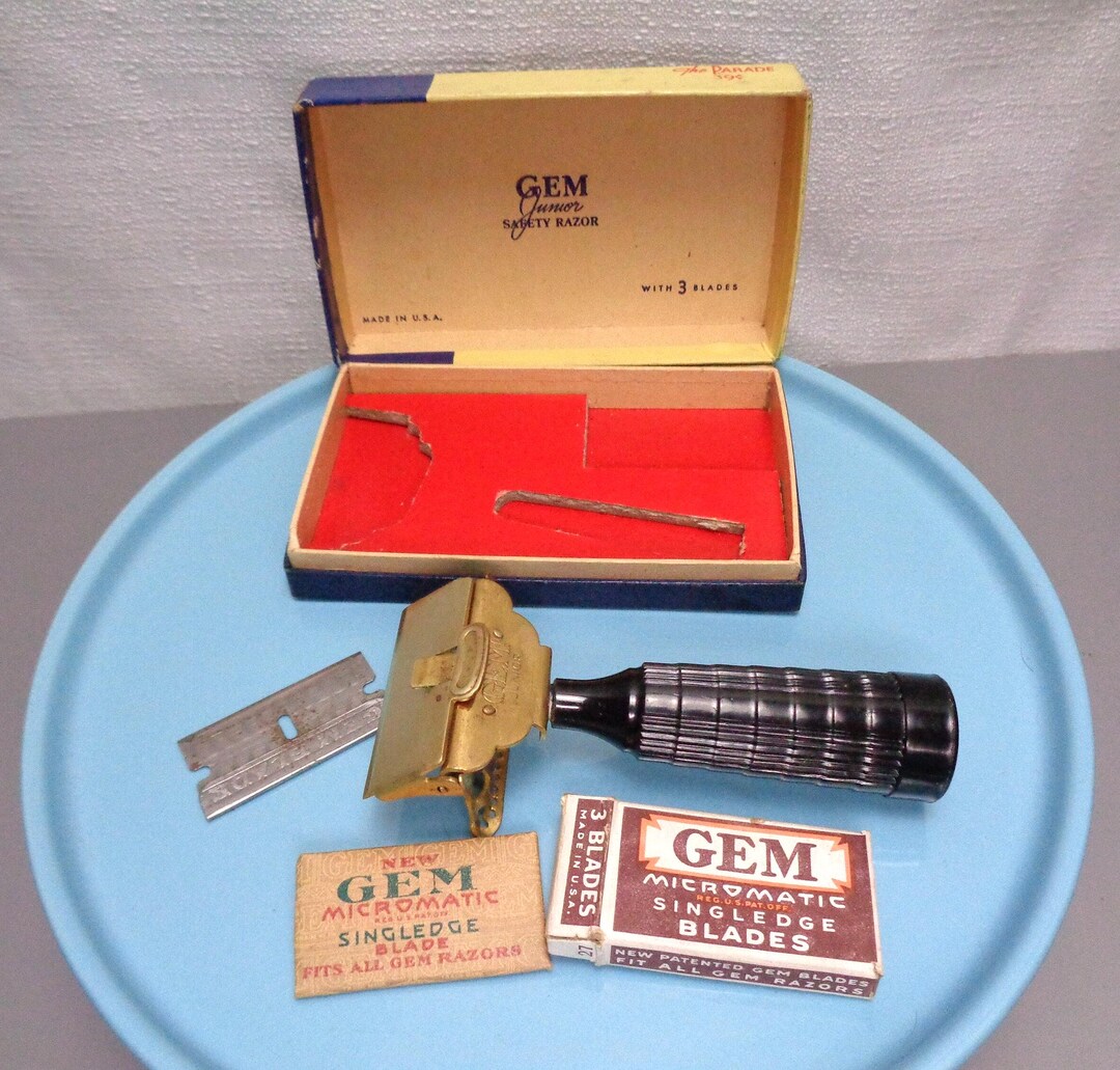 Vintage Gem Junior Safety Razor in Case, Gem Junior "the Parade" Razor ...