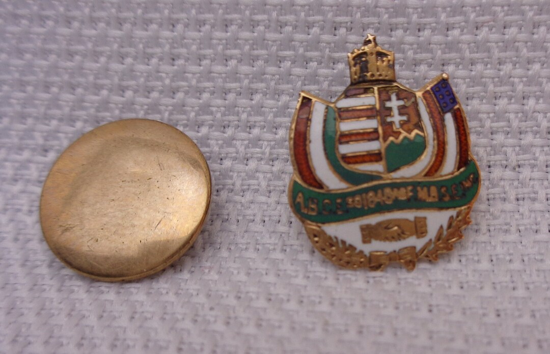 Vintage Hungary Coat of Arms Lapel Pin, Vintage Hungarian Heraldic Pin ...