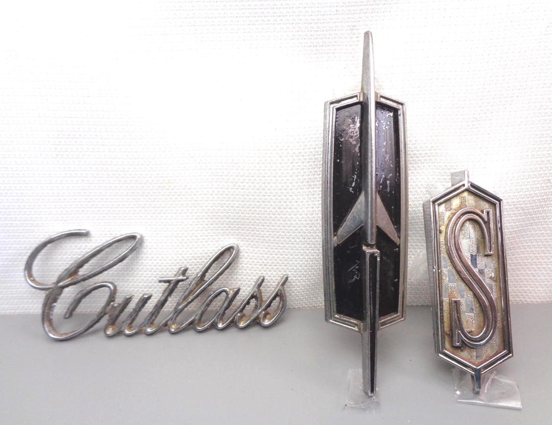 Vintage Oldsmobile Cutlass Car Badge Emblems, Cutlass Fender Emblems ...