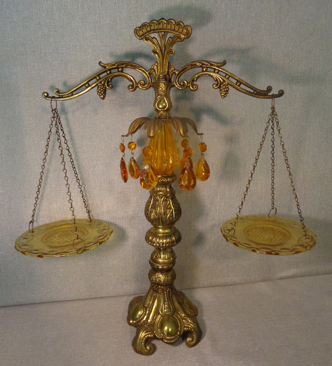 Vintage Brass and Amber Glass Scales of Justice Vintage Glass - Etsy