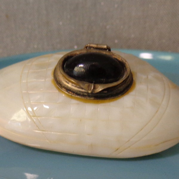 Shell Pill Box - Etsy