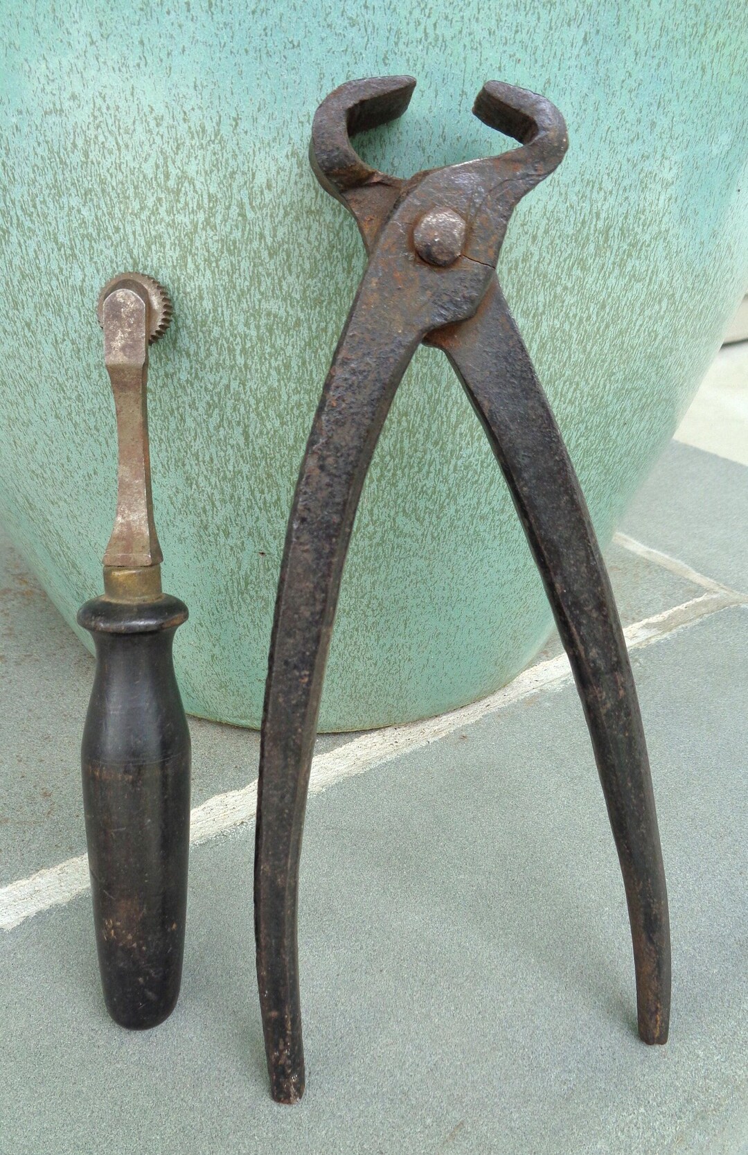 Vintage Cobbler Tools, Antique Cobblers Pliers Cutters and Cobbler ...