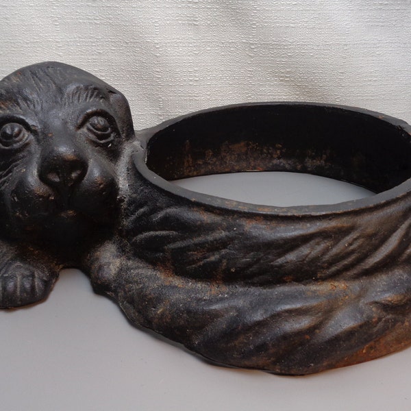 Antique Cast Iron Clip - Etsy