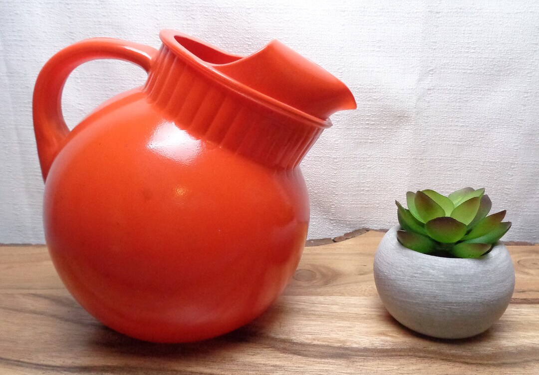 Vintage Chili Red Glass Tilt Ball Pitcher, Vintage Small Orange Red ...