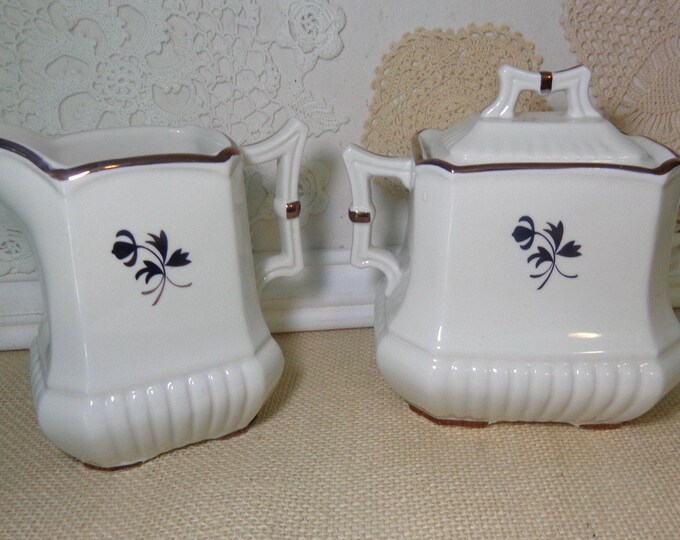 Vintage Pottery Hull Woodland Ewer, Vintage Hull Art Pottery Pitcher W6 ...