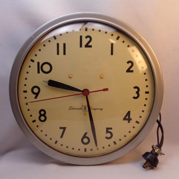 Vintage Wall Clock - Etsy