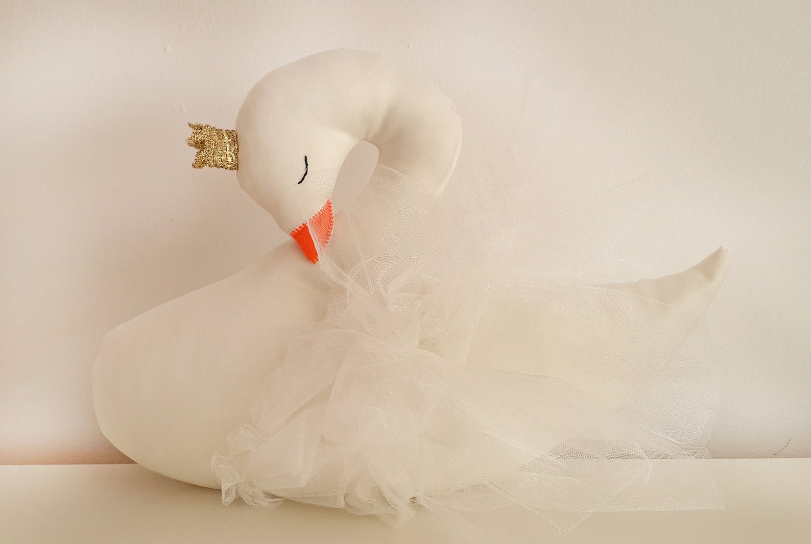 Swan Plush Nursery Pillow, Tulle Wings, Baby Shower Gift - Etsy