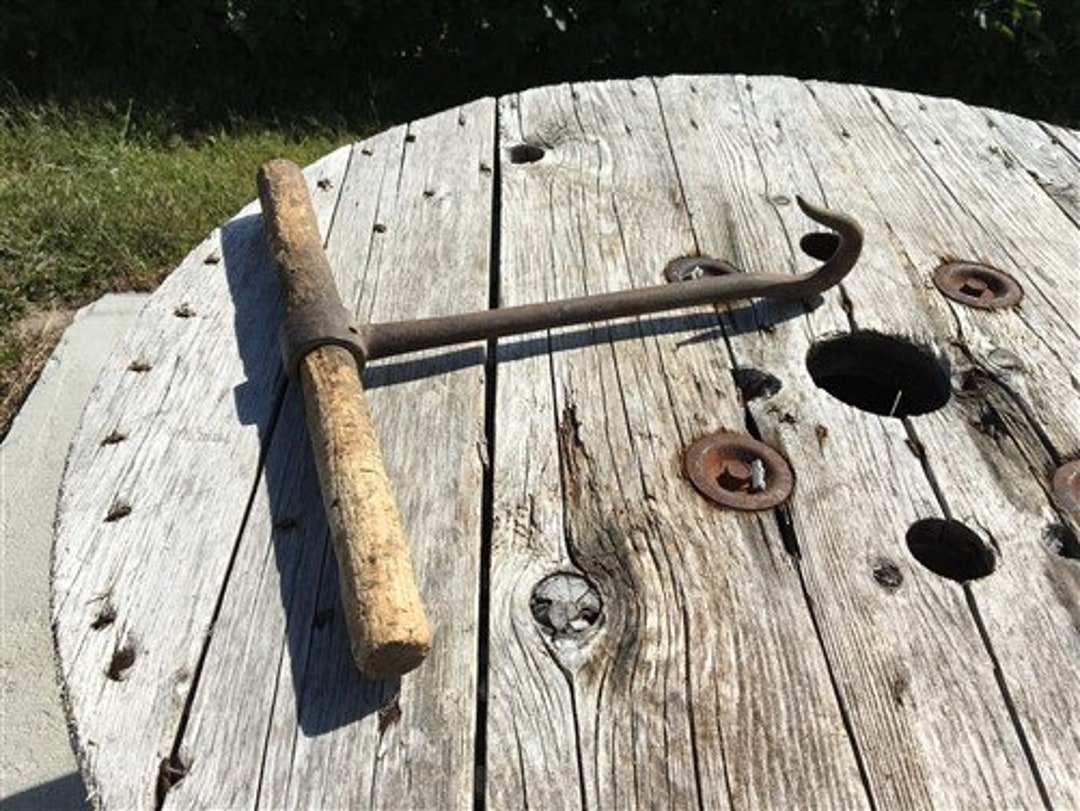 Rustic Hay Baling Hook, Primitive Amish Farm Country Tool, Farmhouse ...