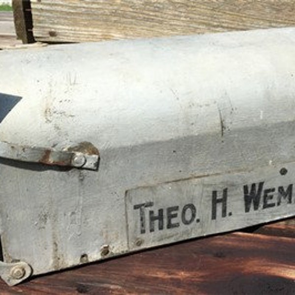 Vintage Mailbox - Etsy