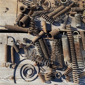 Metal Compression Tension Springs, Spiral Coil Steampunk Vintage ...