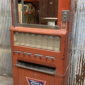 Vintage Tom's Toasted Peanuts Vending Machine, Candy Vending Machine ...