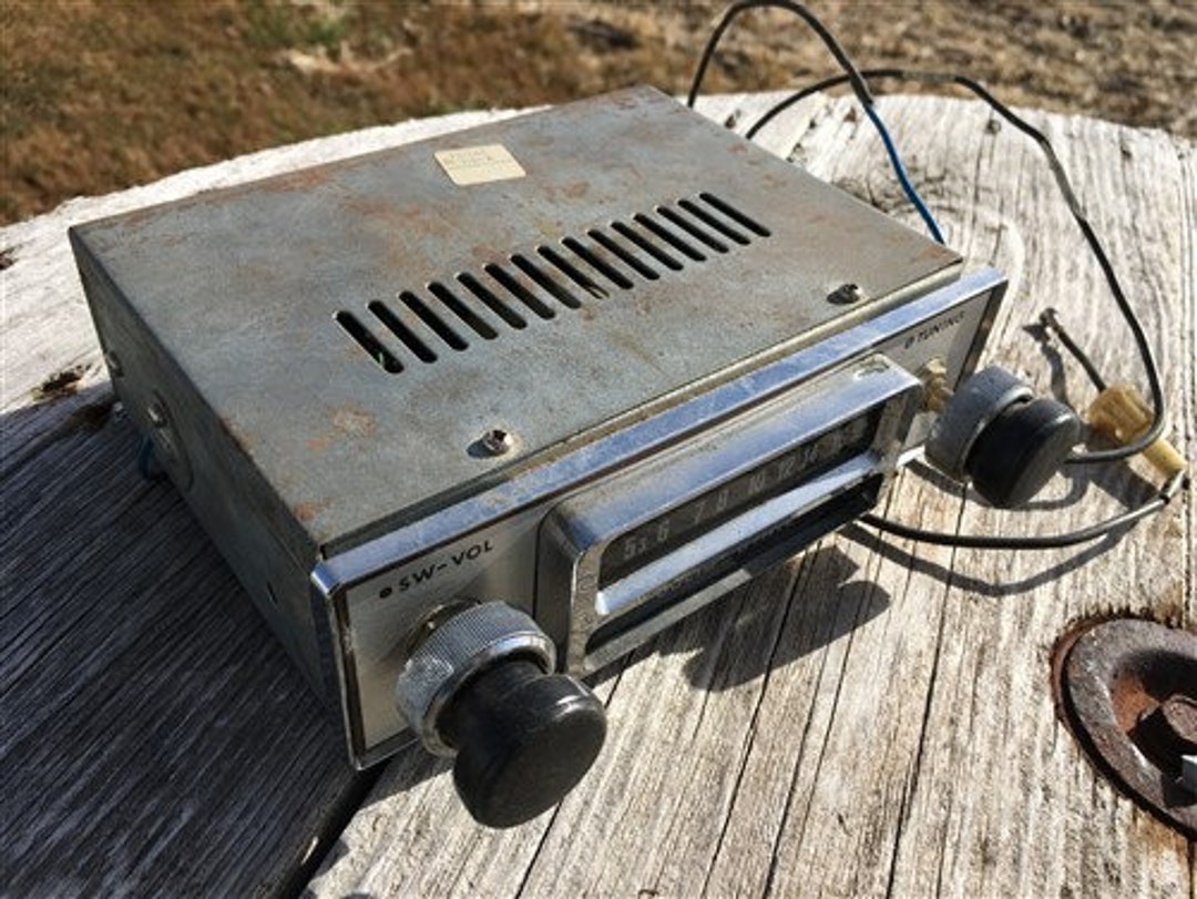 1960s Automatic AM Solid State Radio, Vintage Car Dash Radio TMA-1550 ...