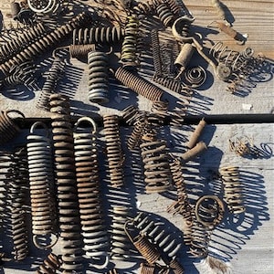 Metal Compression Tension Springs, Spiral Coil Steampunk Vintage ...