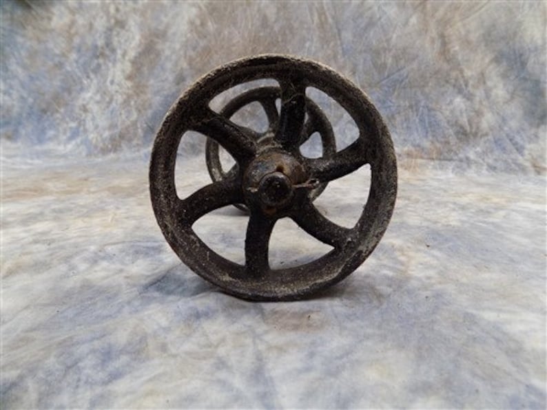 4 Factory Cart Wheels & 2 Axles Cast Iron Vintage Lineberry - Etsy