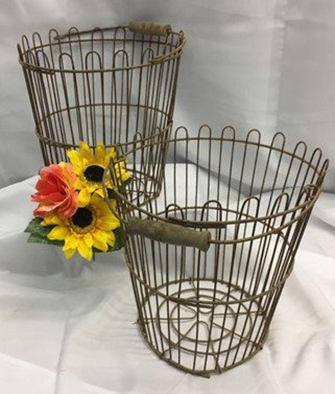 2 Worn Wire Baskets, Rustic Farmhouse Decor, Metal Wire Baskets ...