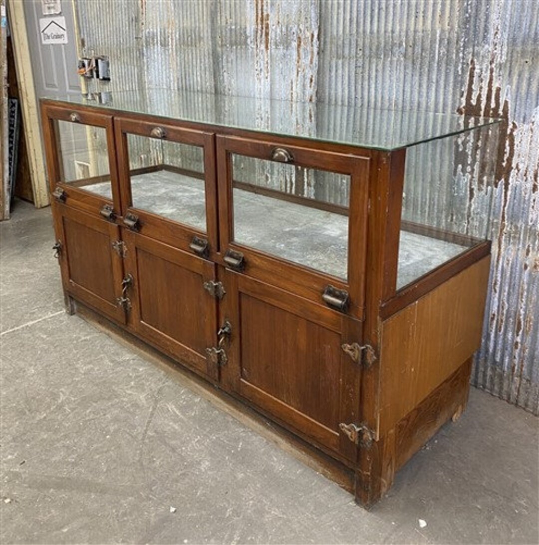 6' Vintage Display Case, Floor Showcase, Retail Store Counter, Glass ...