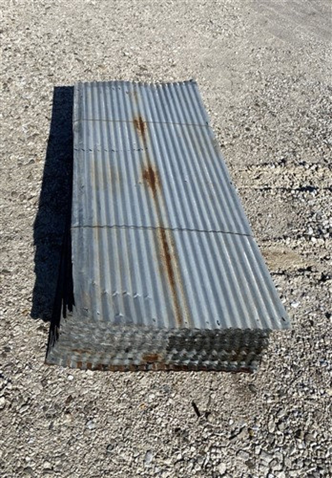 56 Sheets Barn Tin, Corrugated Metal Reclaimed Salvage, 5' Long 560 Sq ...