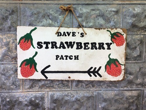 Dave's Strawberry Patch Sign Vintage Farmers Market Folk - Etsy
