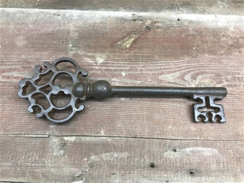 Large Rustic Skeleton Keys Victorian Keys Cast Iron Skeleton - Etsy
