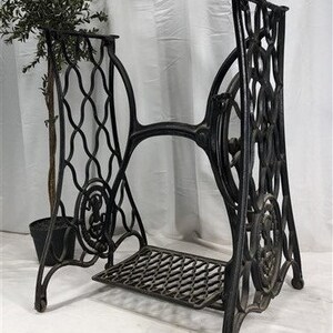 Treadle Sewing Machine, Cast Iron Base, Industrial Age Singer Steampunk ...