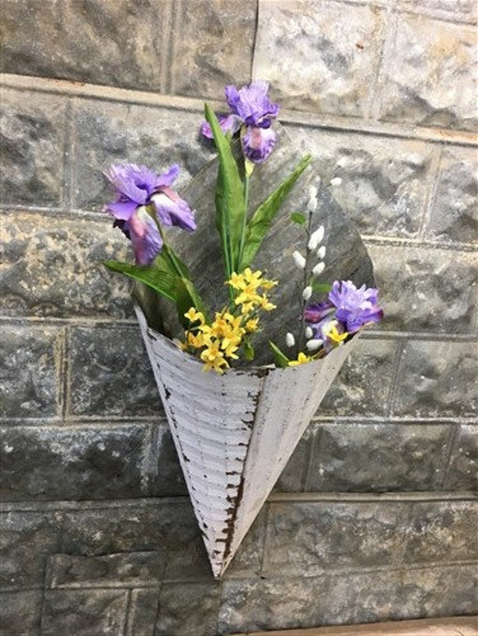 Large White Tin Flower Cone, Rustic Hanging Wall Vase Pocket, Hanging ...