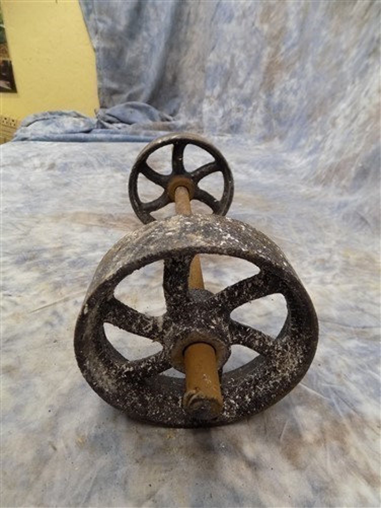4 Factory Cart Wheels & 2 Axles Cast Iron Vintage Lineberry - Etsy