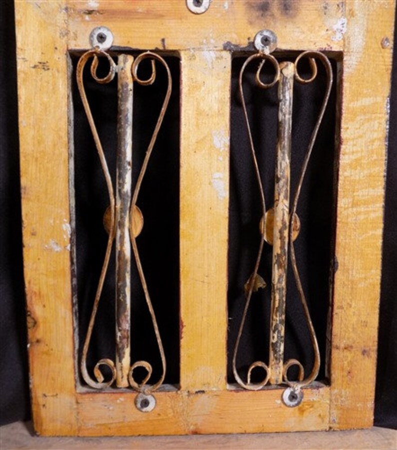 White Metal Heart Wood Window Frame, Arched Architectural Rustic Wall ...