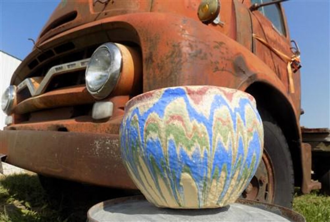 Ozark Roadside Tourist Pottery, Multicolor Jardeniere Planter, Horrine ...