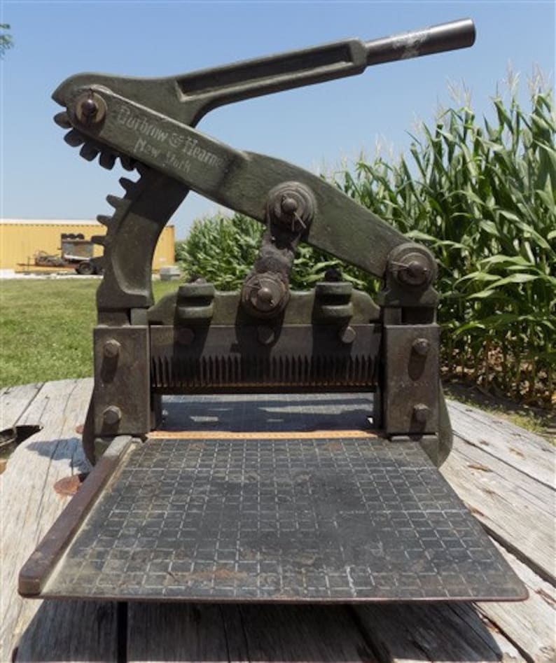 Durbrow & Hearne Tag Cutter Pinking Shear Machine, Industrial Hand ...