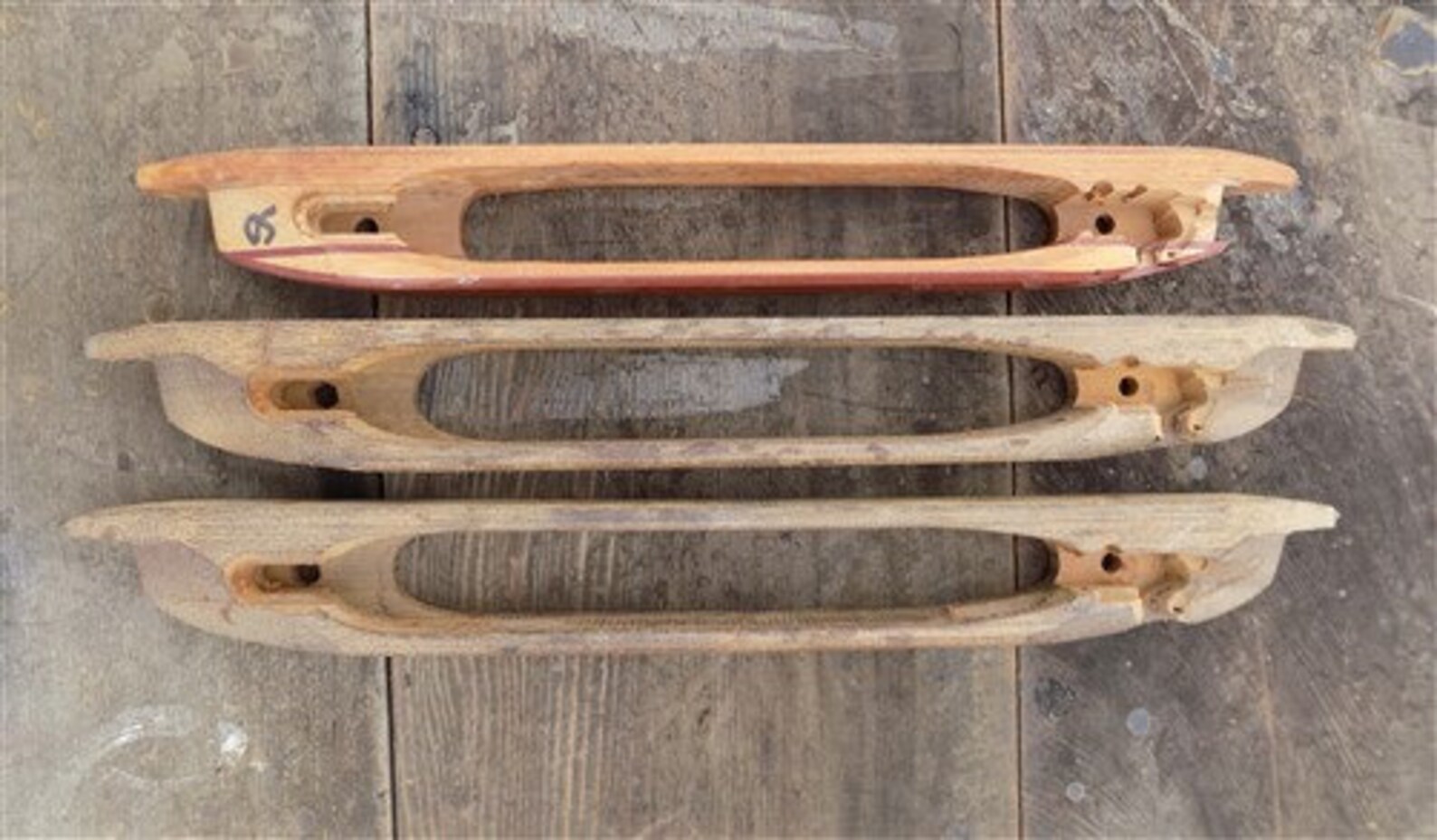 6 Wooden Weaving Loom Boat Shuttles Metal Tip Vintage - Etsy