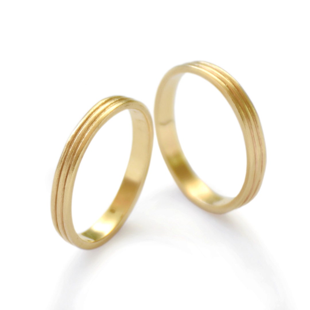 Simple Gold Wedding Band - Etsy