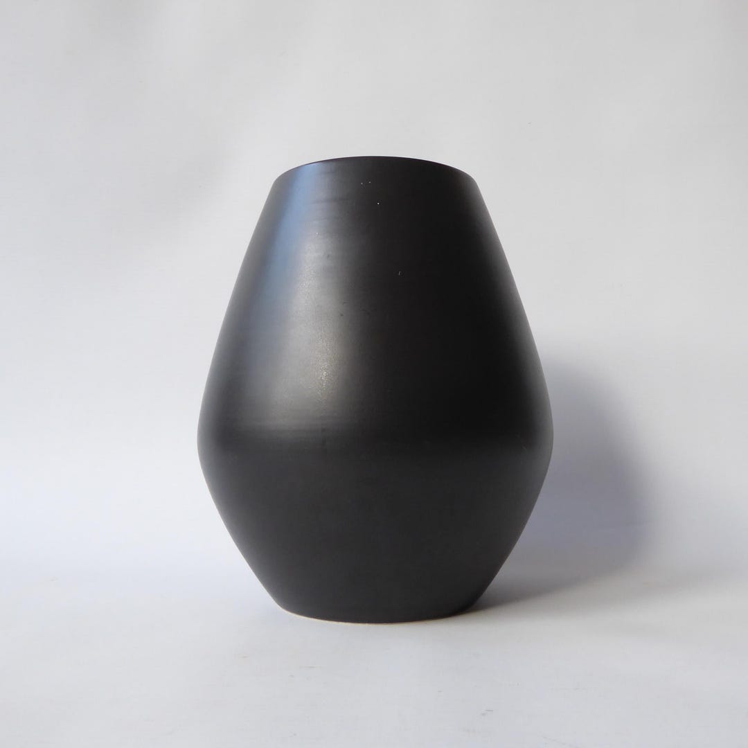 Poole Pottery 1950s Mid Century Matt Black Vase. Vintage Alfred Read ...