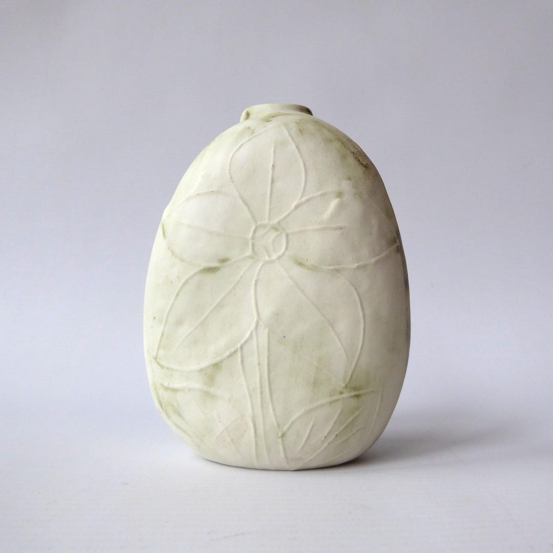 Vintage Signed Carn Pottery Oval Vase by John Beusmans, N44. Pale Green ...