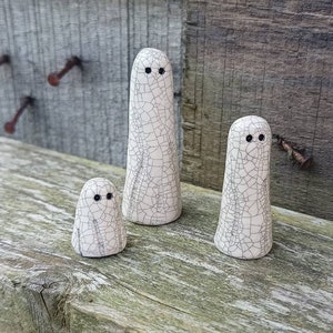 Pocket Ghost - Handmade Ceramic Crackle Ghosts - Halloween Decorations ...