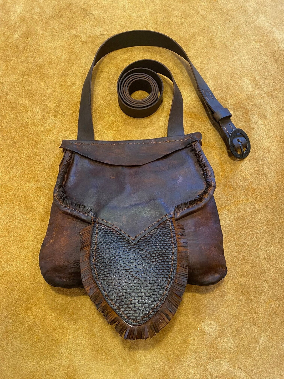 Handmade Beaver Tail Leather Pouch (M153) - Etsy