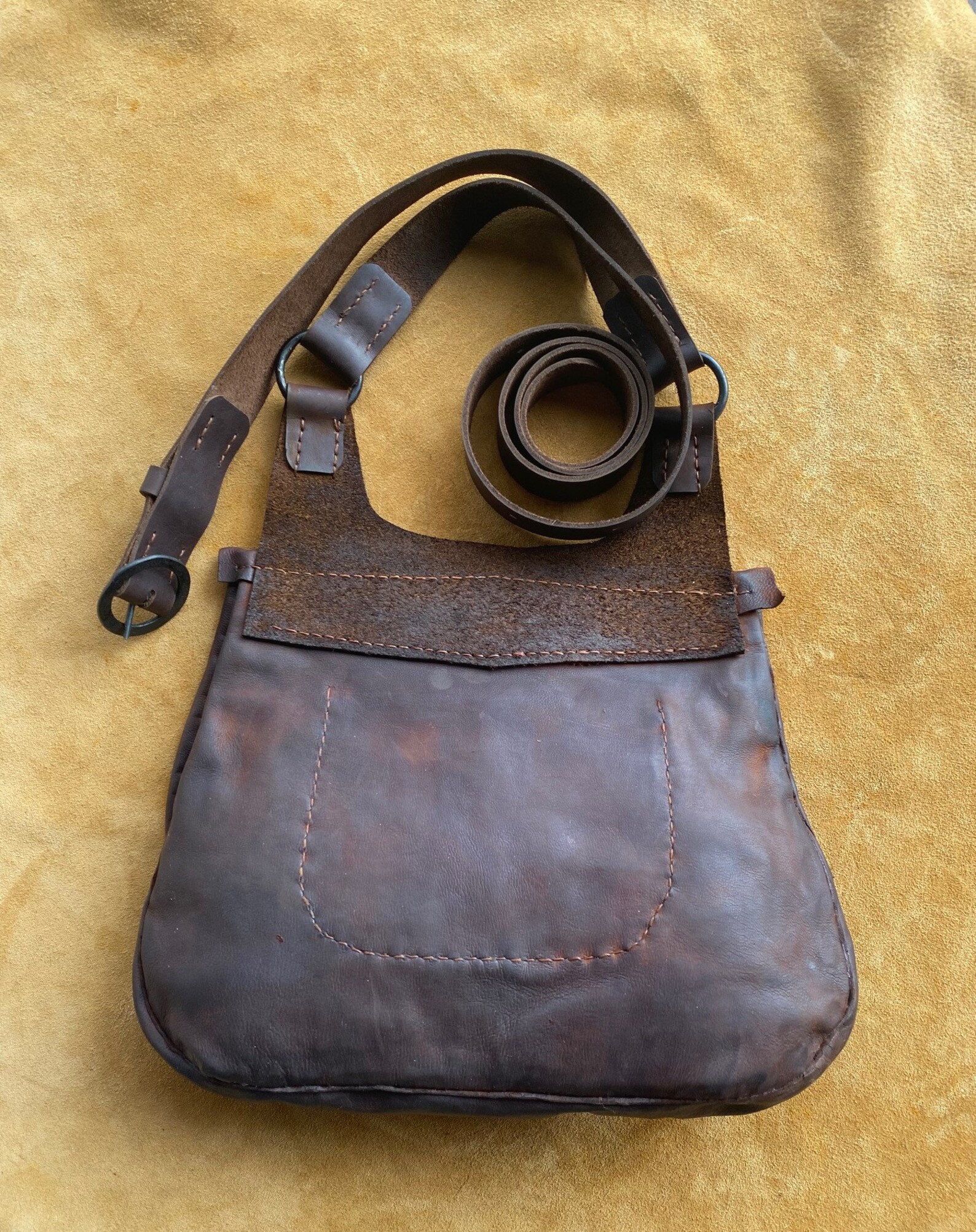 Handmade Leather Fowler Pouch With Axis Deer Hide - Etsy