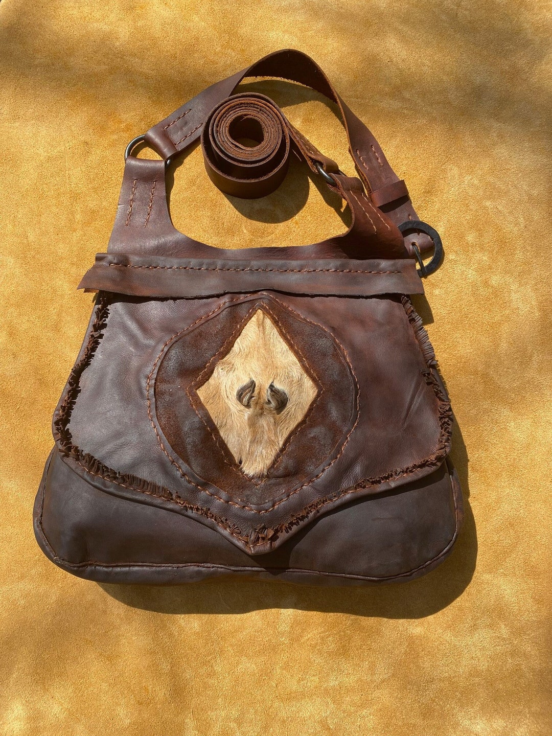 Deer Dew Claw Leather Fowler Pouch (191) - Etsy