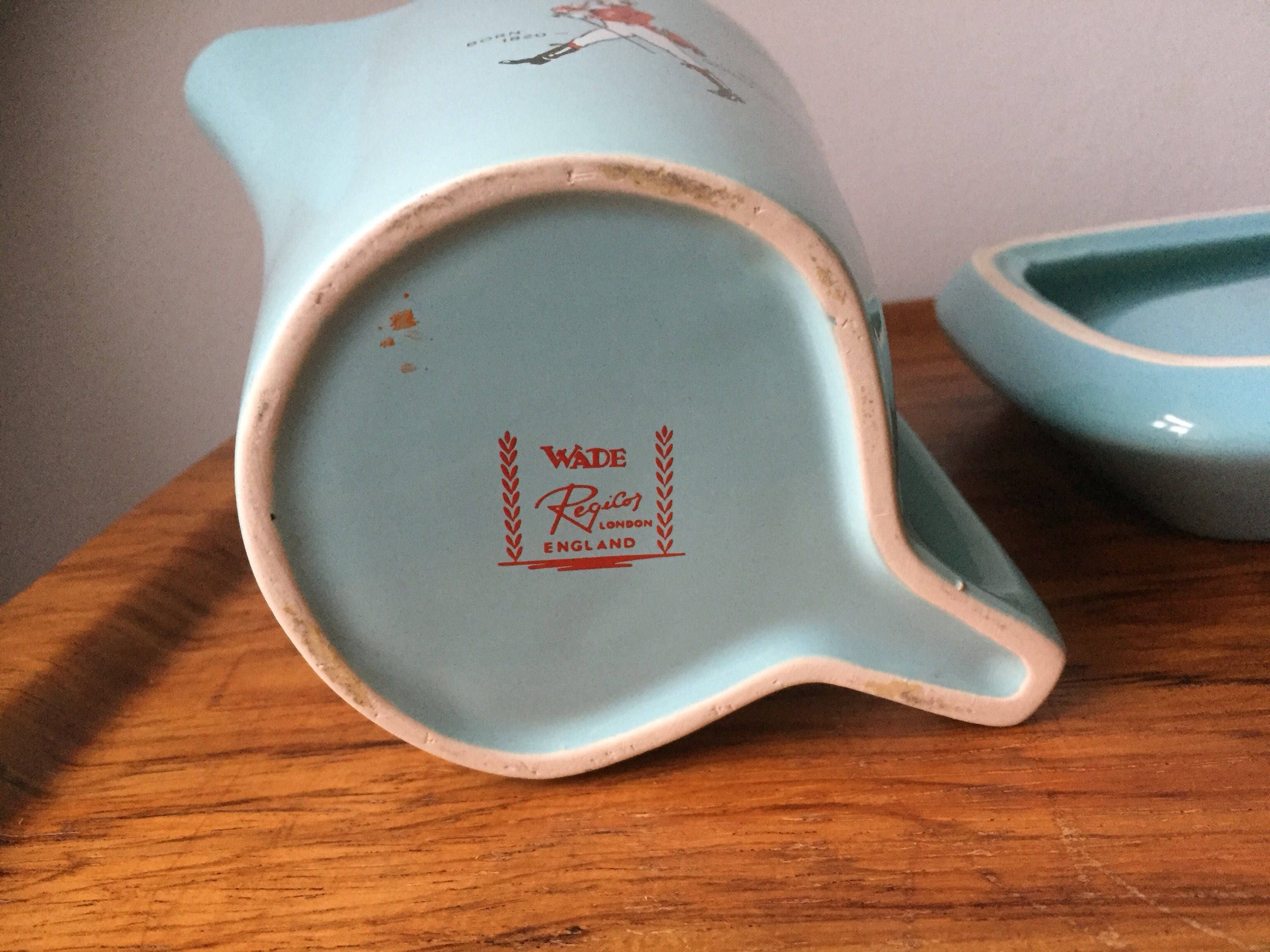 Wade/Johnny Walker/water jug/tray/water pitcher/cigar tray/ashtray ...