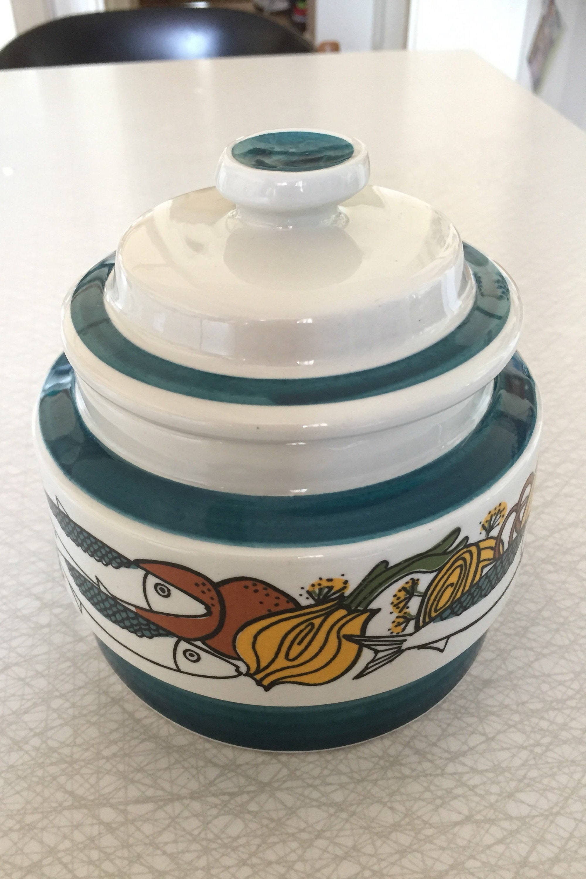 stavangerflint/ceramic/pot with lid/Norway/Norwegian