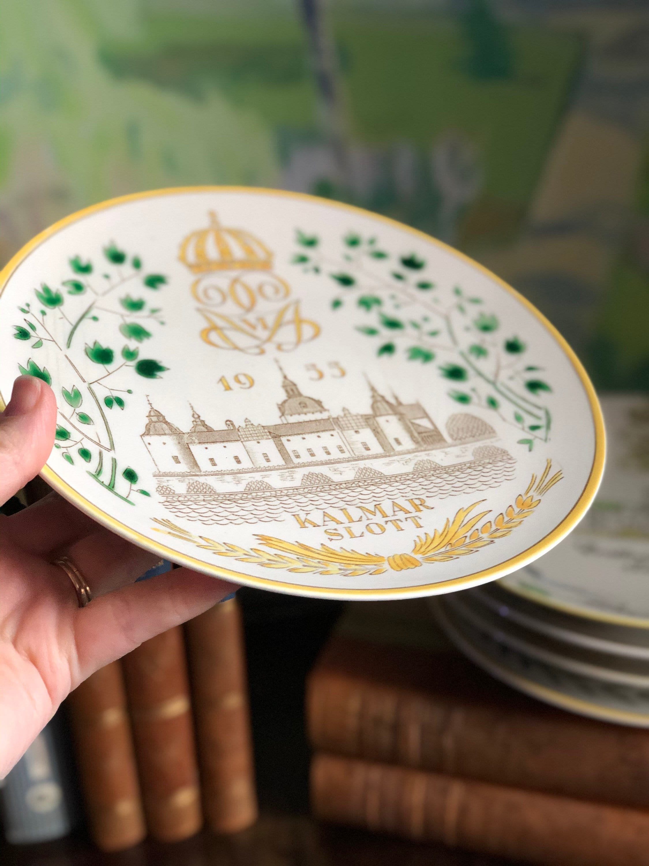 Swedish wall plates commemorating castles in Sweden by Gefle ceramics ...